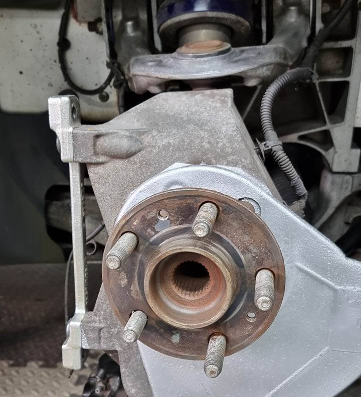 Aston Martin DB9 Upgraded Brakes