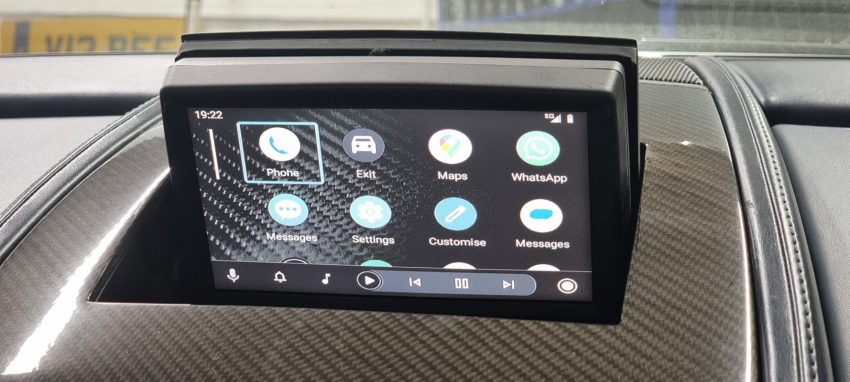 Aston Martin DBS/DB9 Android Auto