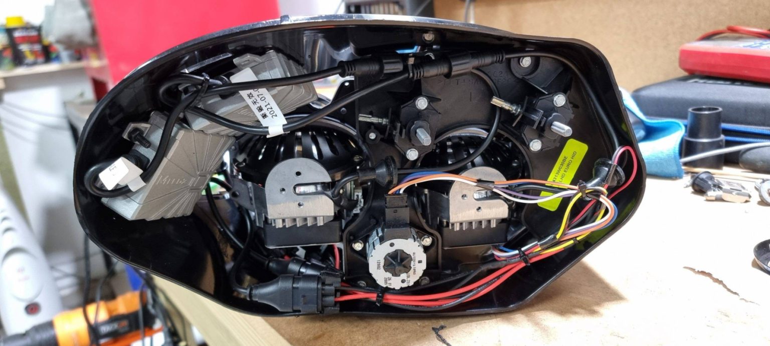 Upgraded Aston Martin Headlights - DB9S.com