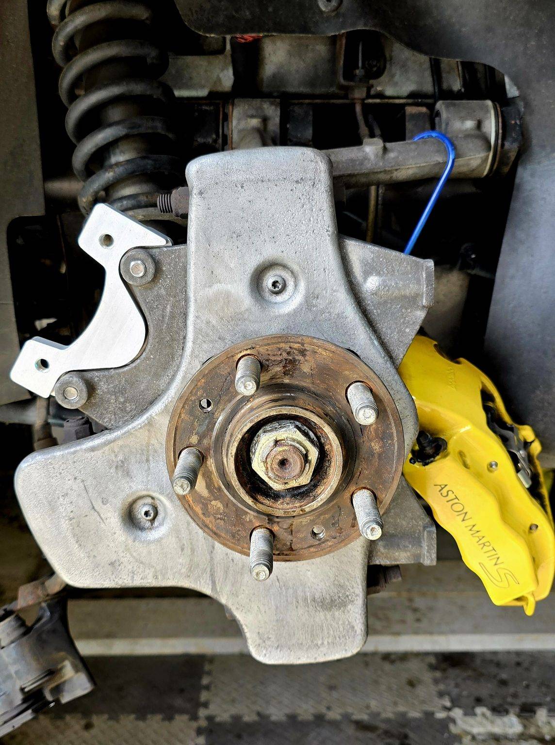 Aston Martin DB9 Upgraded Brakes