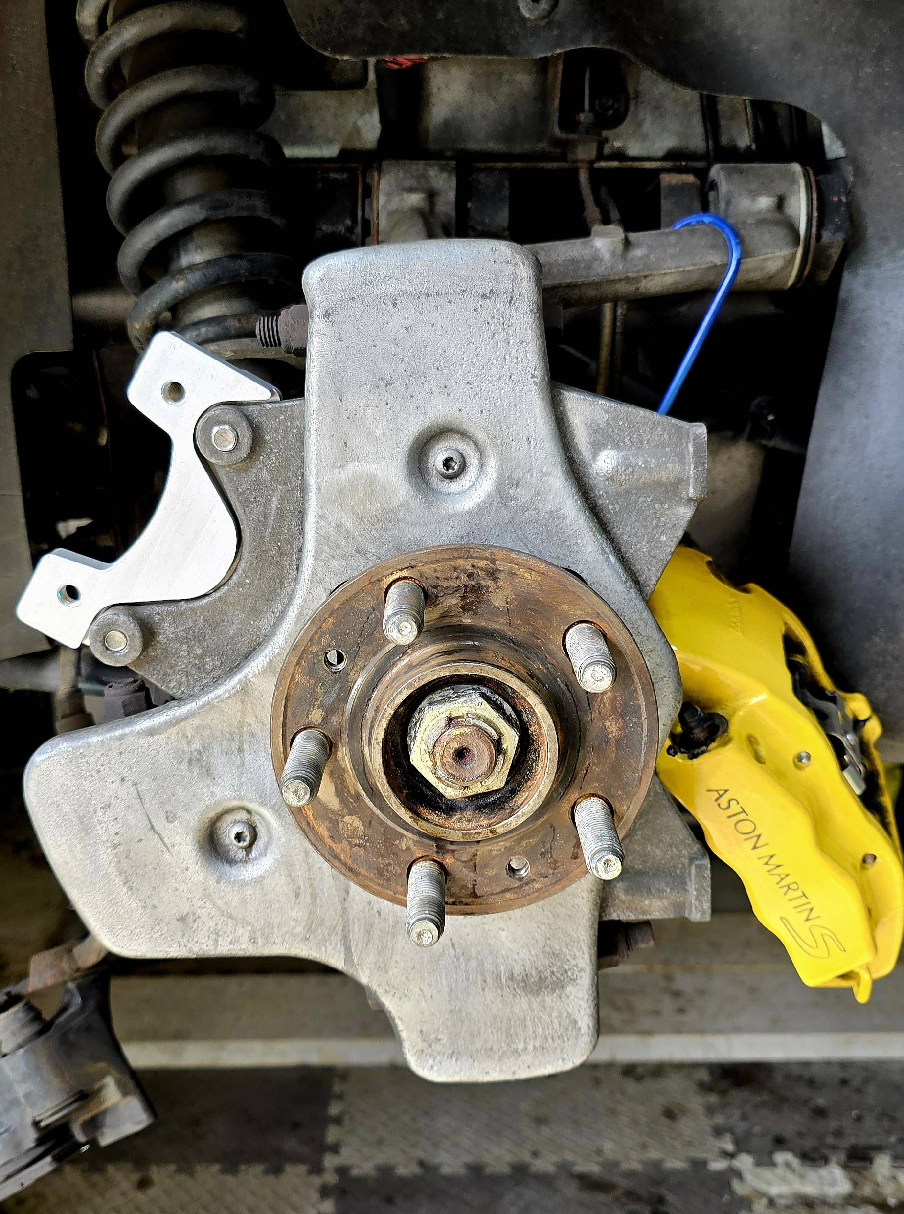 Aston Martin DB9 Upgraded Brakes